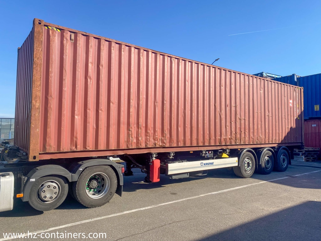 40' HC shipping container discarded Bruntál, 906 913-4 - HZ CONTAINERS.com