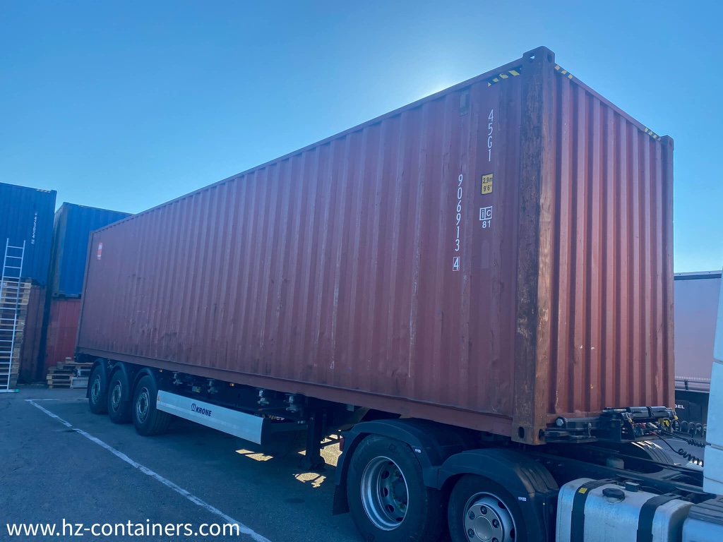 40' HC shipping container discarded Bruntál, 906 913-4 - HZ CONTAINERS.com