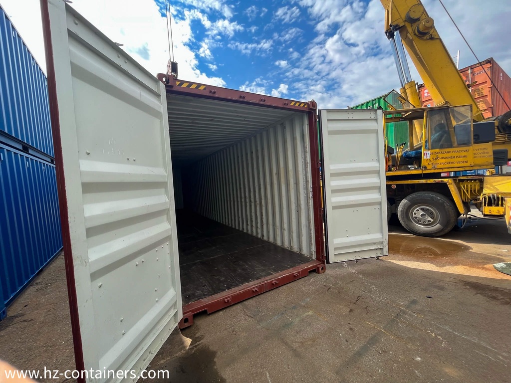 Brick shipping container 40 HC Teplice IICL5, 451 935-2 - HZ CONTAINERS ...