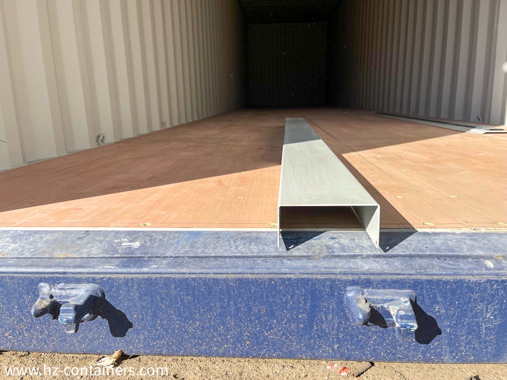 Cover sheets for the garage from the shipping container - ceiling - HZ ...