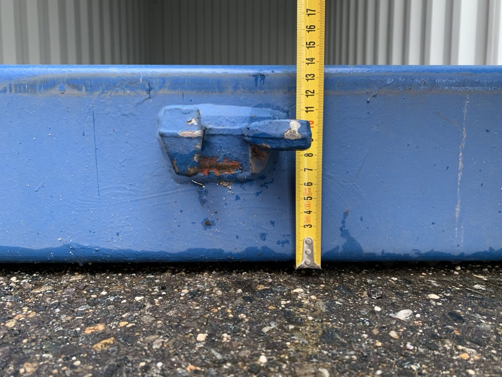 Shipping container floor: what is it made of, durability and longevity ...