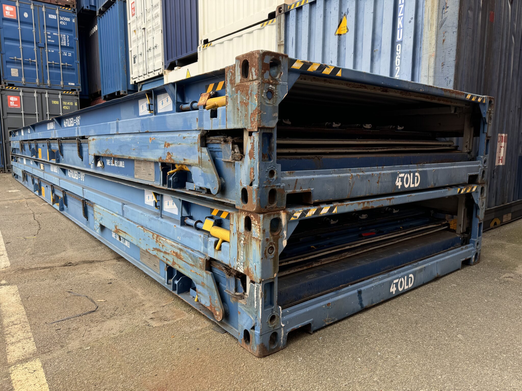 Fully foldable shipping container 4Fold: a revolution in transport and ...