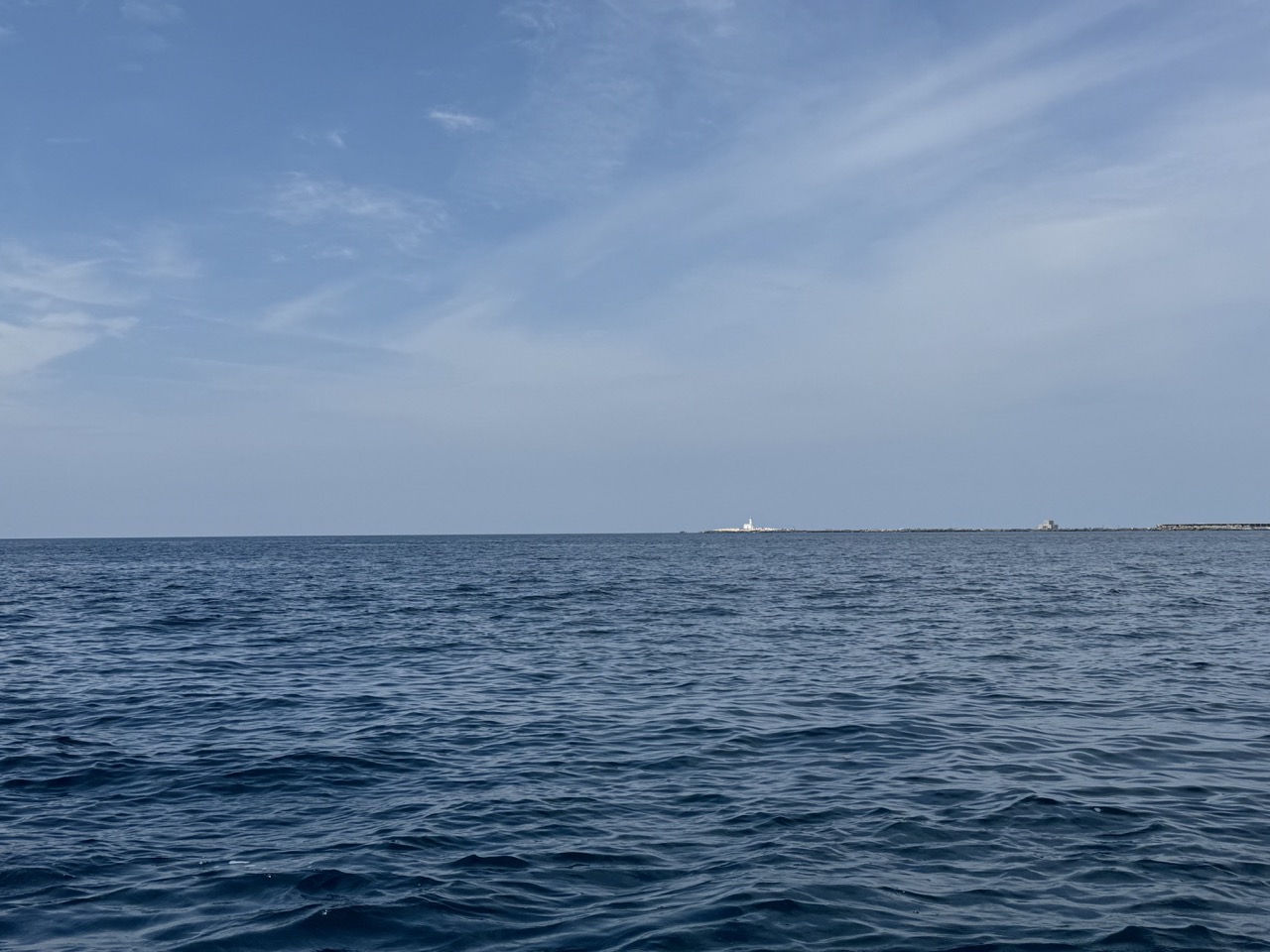 Red Sea crisis: Shipping containers face new challenges - HZ CONTAINERS ...