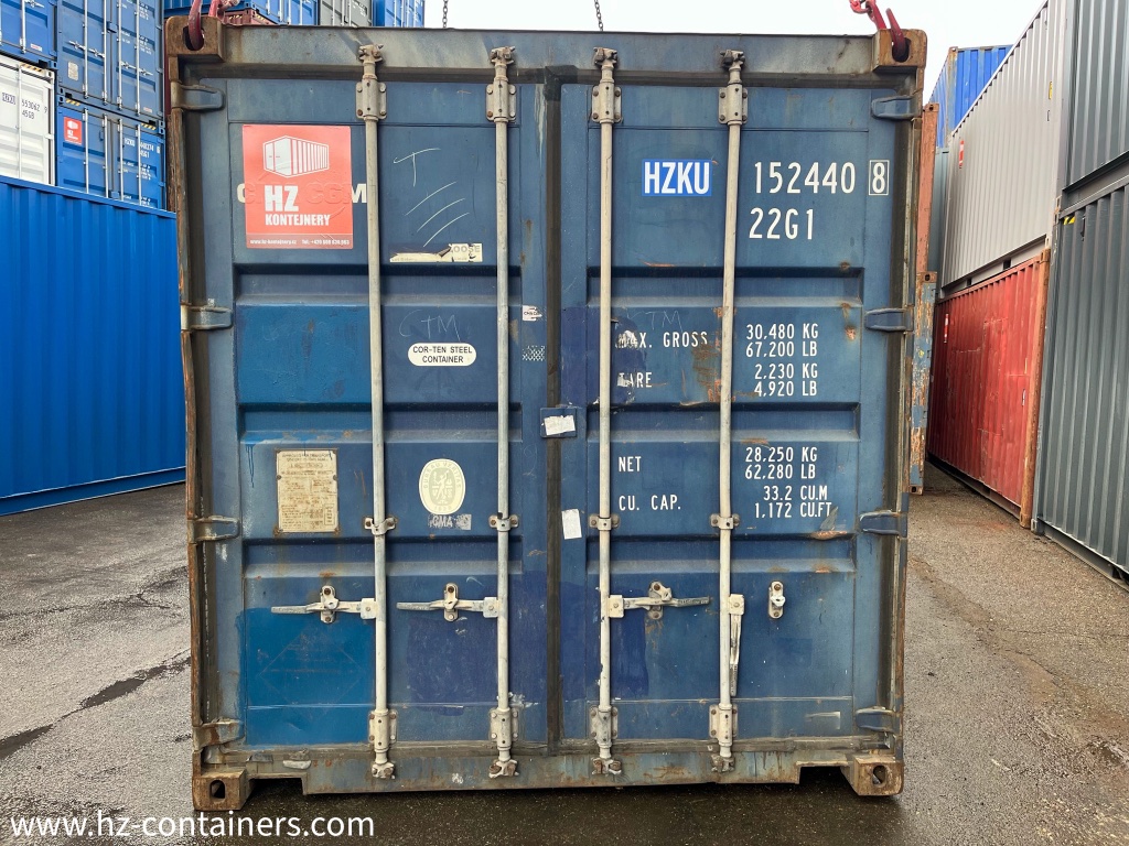 20-foot decommissioned shipping container, HZKU 152 440-8 - HZ ...