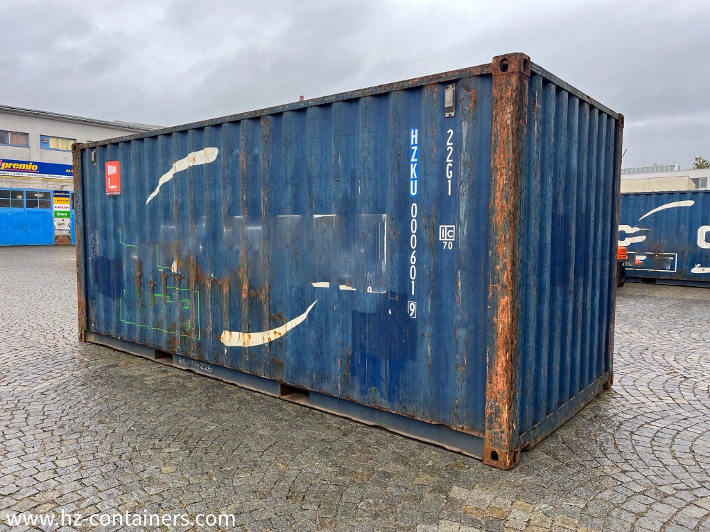 Six-meter discarded shipping container AS IS 2, HZKU 000 601-9 - HZ ...