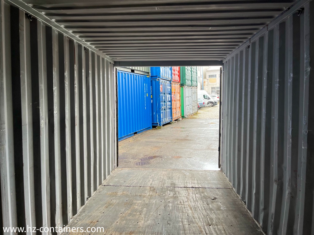 20-foot decommissioned shipping container, HZKU 152 440-8 - HZ ...
