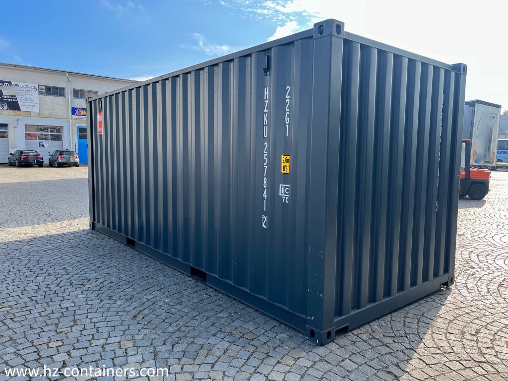 Malcolm P. McLean - HZ CONTAINERS.com