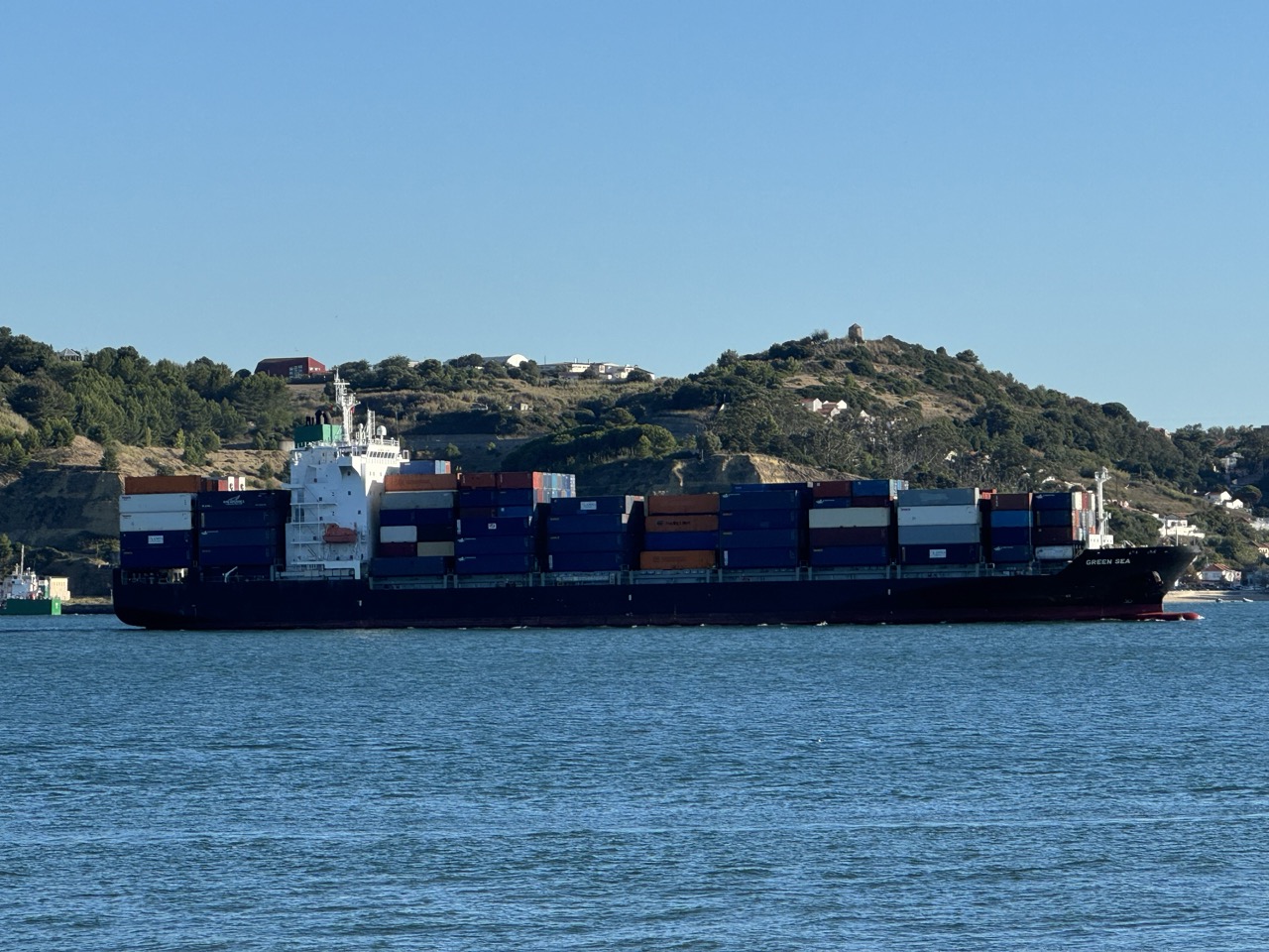 Explosive growth in container ship orders in 2024 - HZ CONTAINERS.com