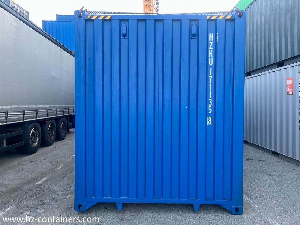 Large 40' HC shipping container IICL 6 - Liberec, HZKU 171 135-8 - HZ ...