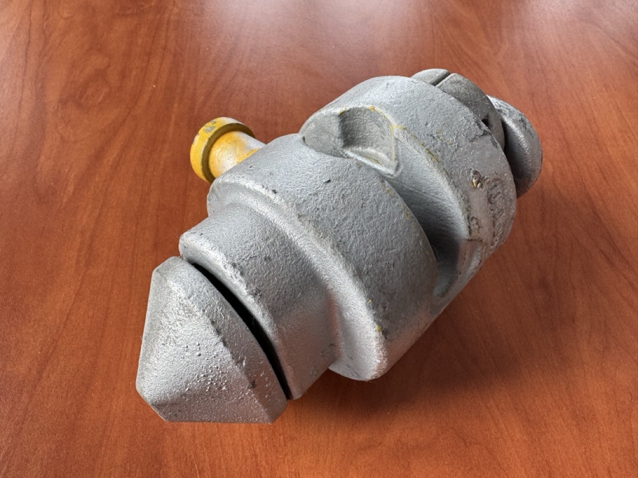 Twist lock connectors between shipping containers - HZ CONTAINERS.com