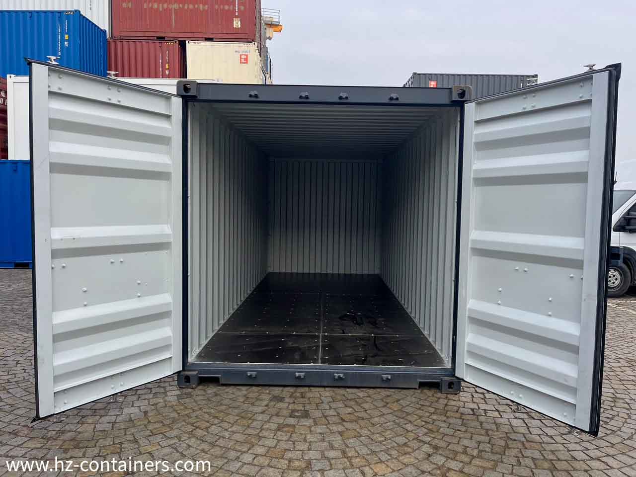 Loading container 20ft 1st trip, HZKU 108 625-0 - HZ CONTAINERS.com – HZ CONTAINERS.com