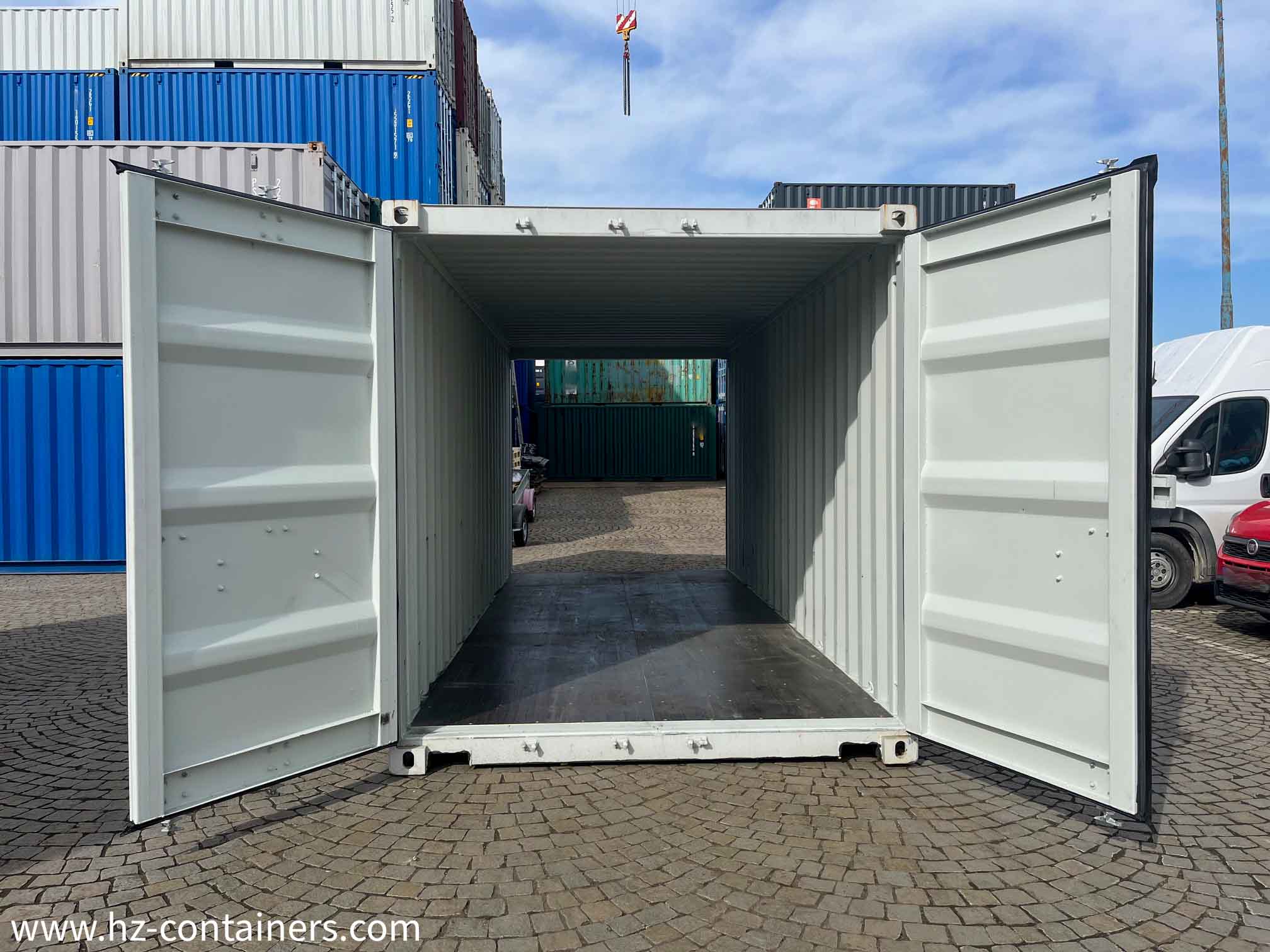 20' double door container Kladno IICL6, HZKU 281 151-3 - HZ CONTAINERS.com – HZ CONTAINERS.com