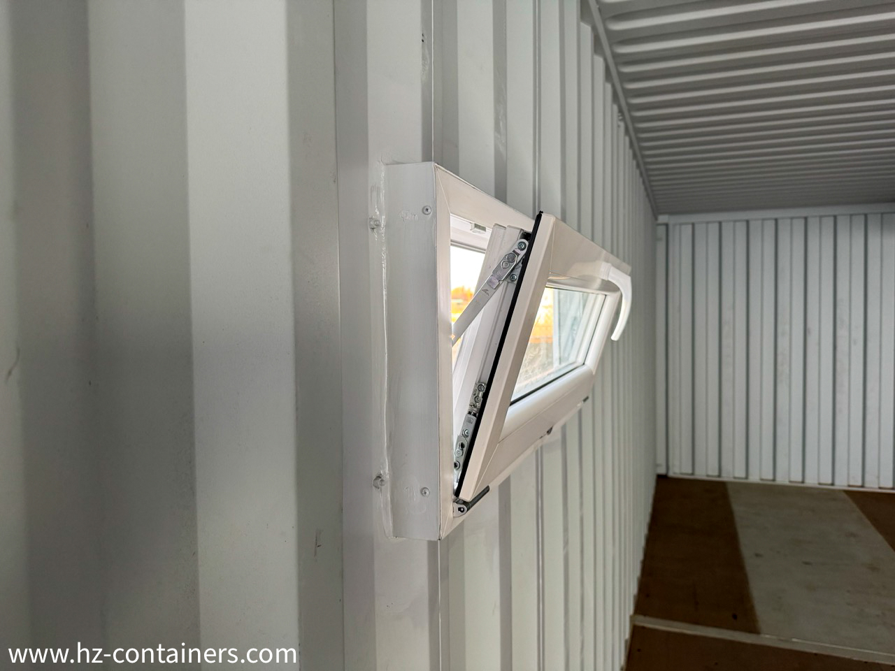 Tilt window for shipping container 1000 x 400 mm - HZ CONTAINERS.com ...