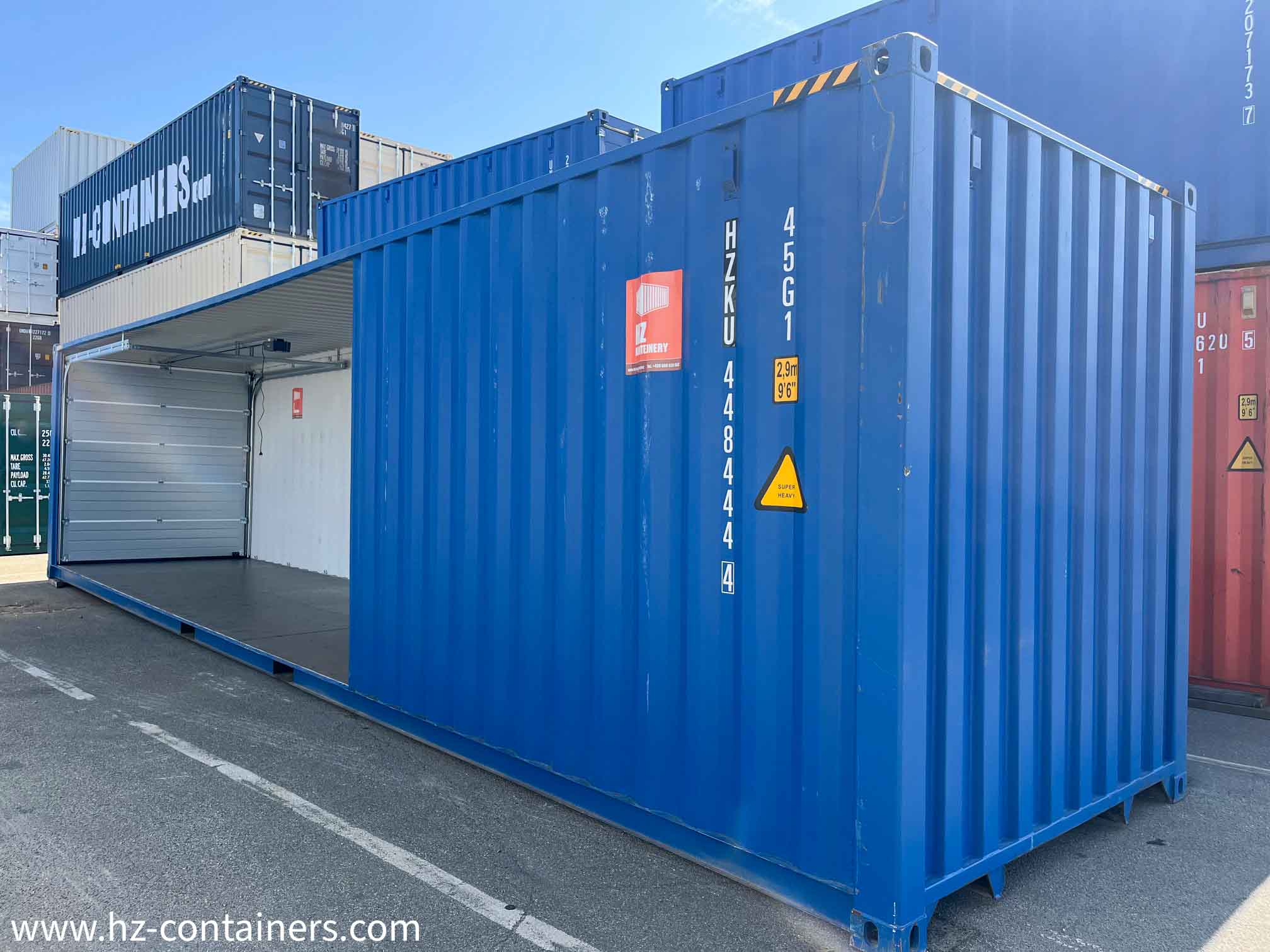 Container 40 HC bao gồm cửa phân đoạn Hörmann chạy điện. lái xe và cắt ...