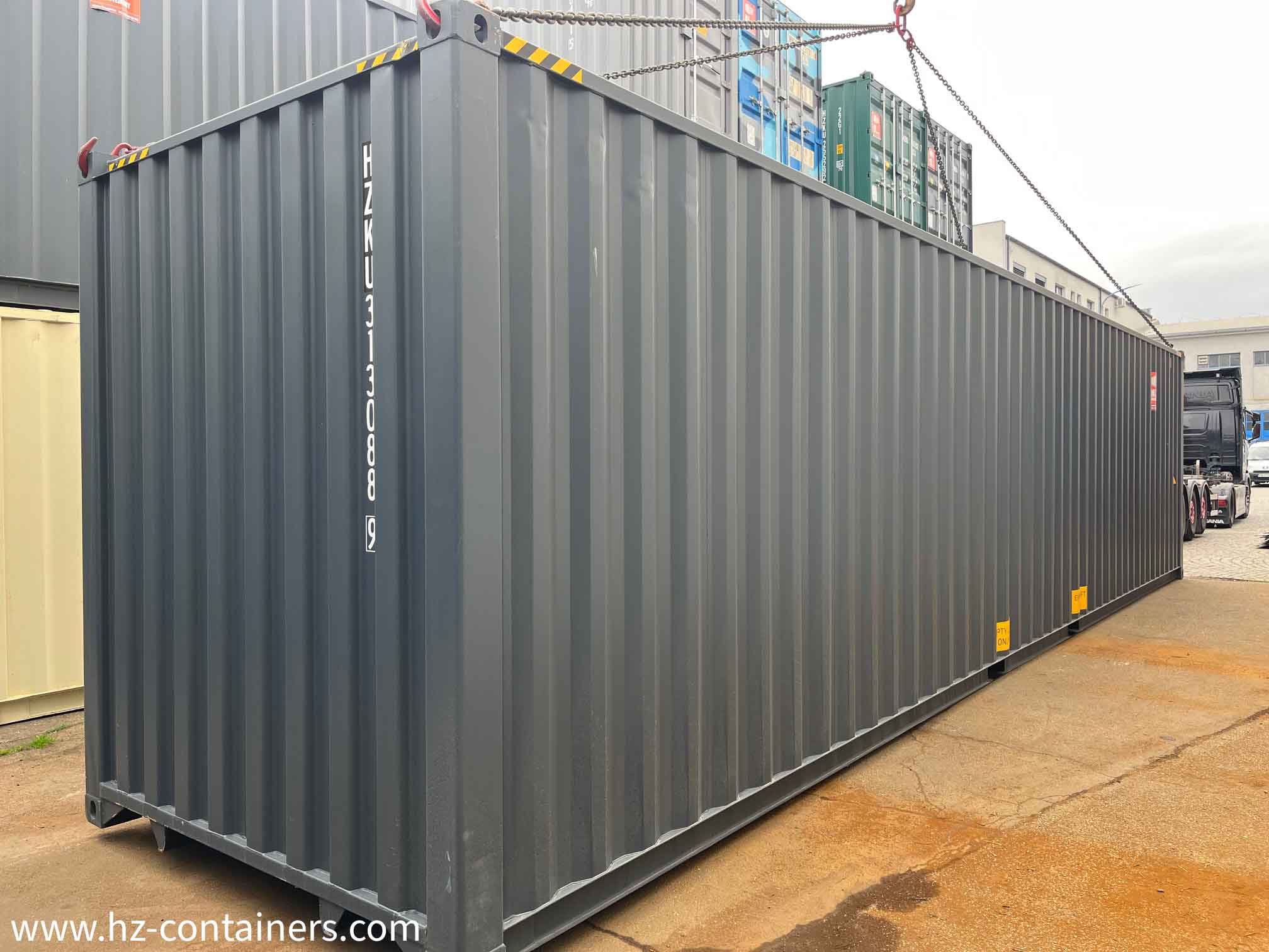 Grand conteneur maritime High Cube de 40 pieds Havířov, HZKU 313 088-9 ...