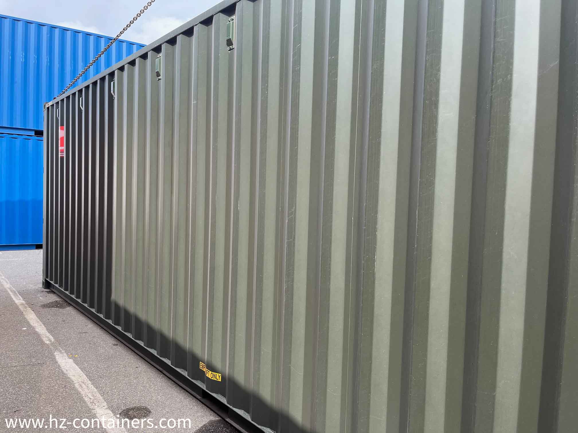 Container de transport 40 HC Verde RAL 6007 One Trip, HZKU 700 560-4 ...